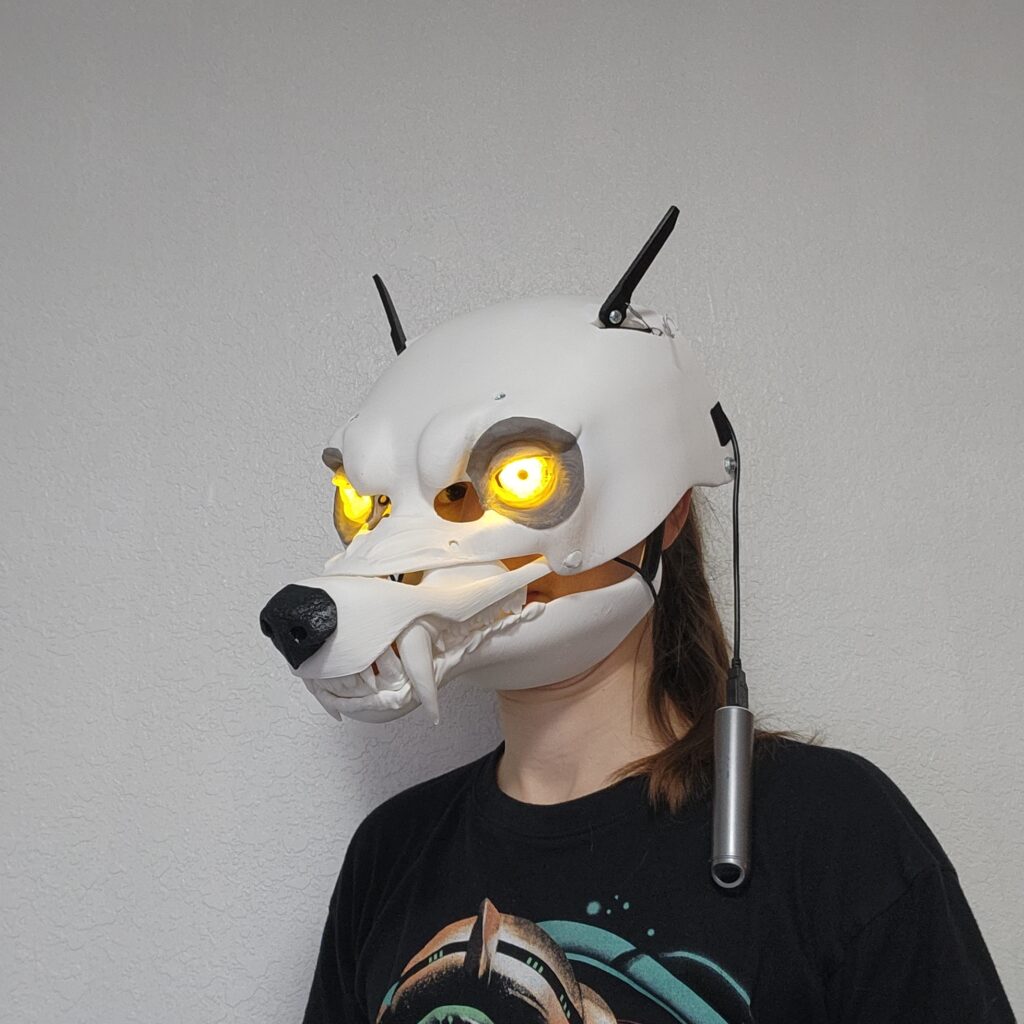 DIY animatronic wolf mask for experienced costume makers – Willow Creative